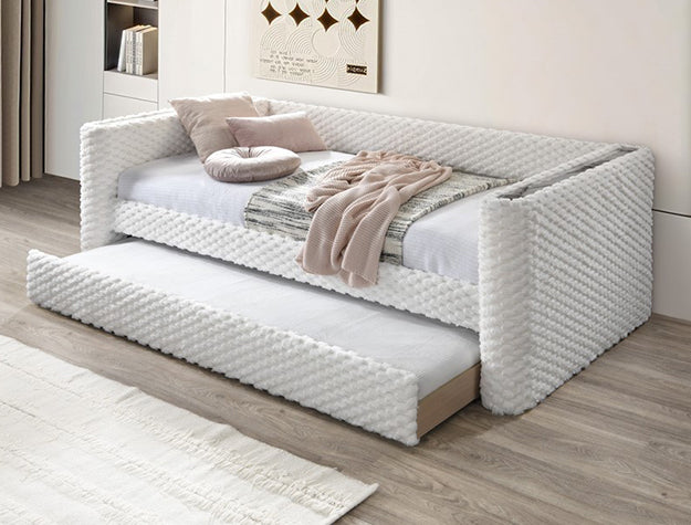 Brielle Collection by Crown Mark | Luna Furniture