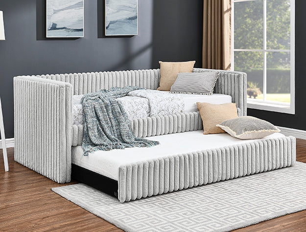 Hailey Collection by Crown Mark | Luna Furniture
