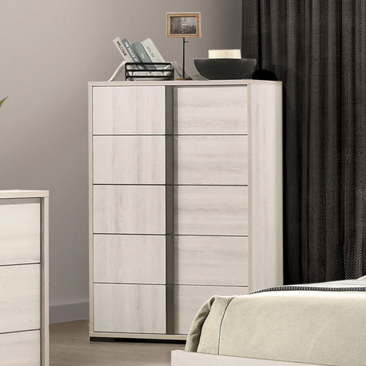 Horten White Wash Chest – Luna Furniture